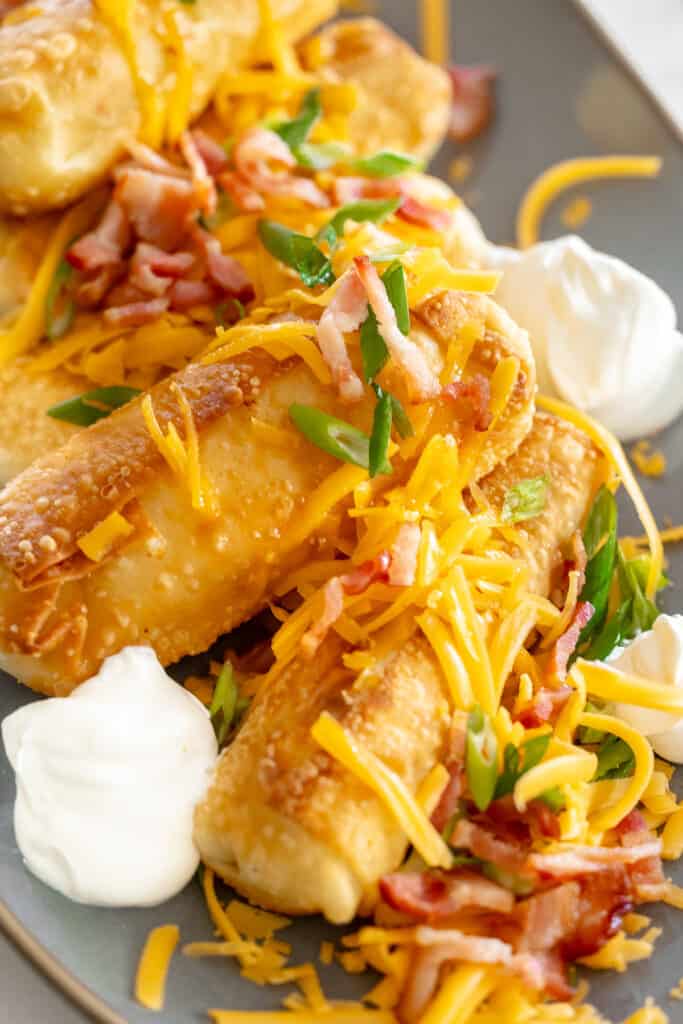 Loaded Mashed Potato Spring Rolls (Joey Copycat) – The Sassy Foodie