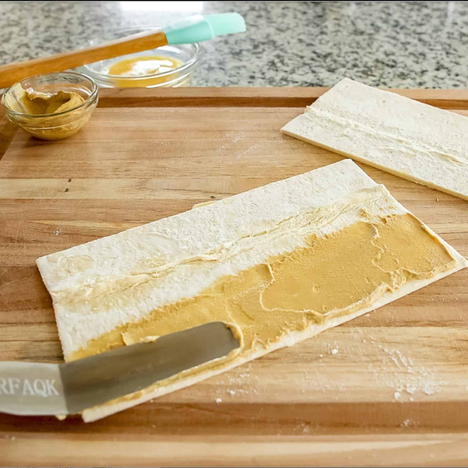 English Puff Pastry Sausage Rolls – The Sassy Foodie
